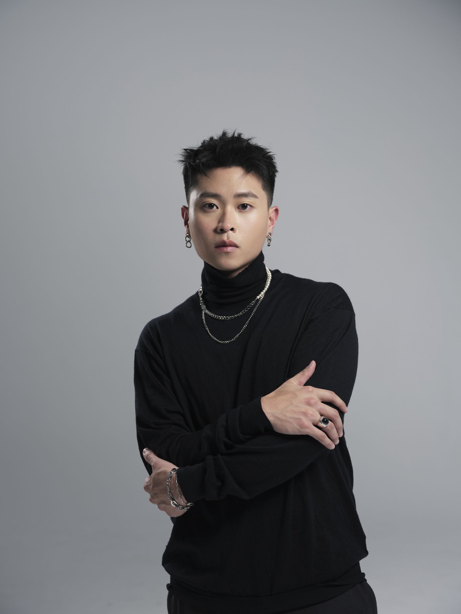 最Chill唱作人LINION！推與Kivi合作新單曲〈Tears in Water〉