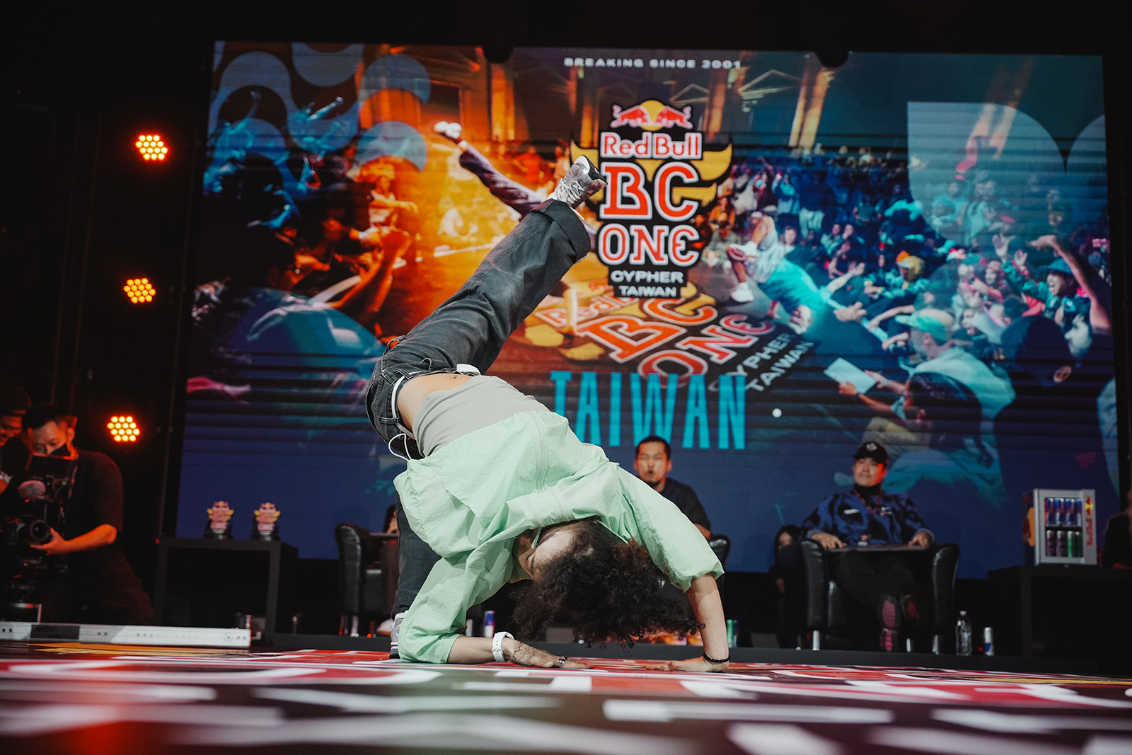 Jasper獲得Red Bull BC One台灣冠軍，協手 Jia Li 一同出戰巴西