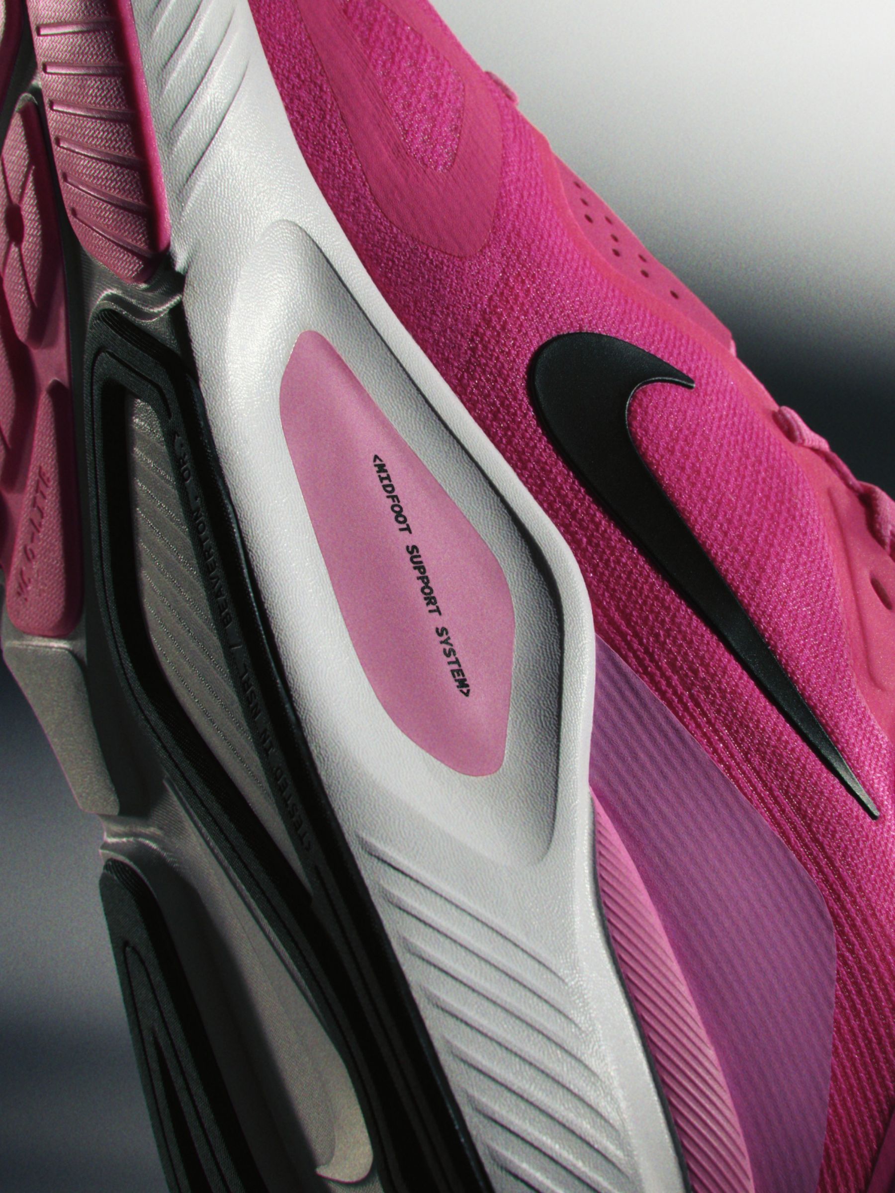 全力穩定長跑姿態！NIKE 釋出全新 STRUCTURE 26 穩定性跑鞋