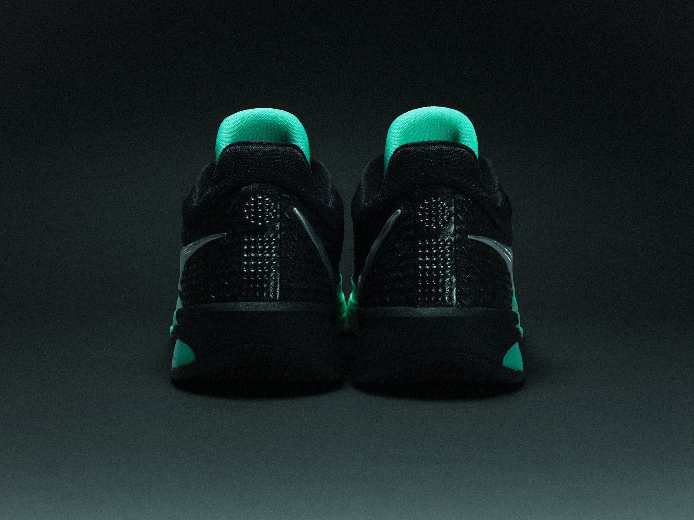 Nike SABRINA 4 正式登場，導入全新 TPU FlyPlate 科技持續進化