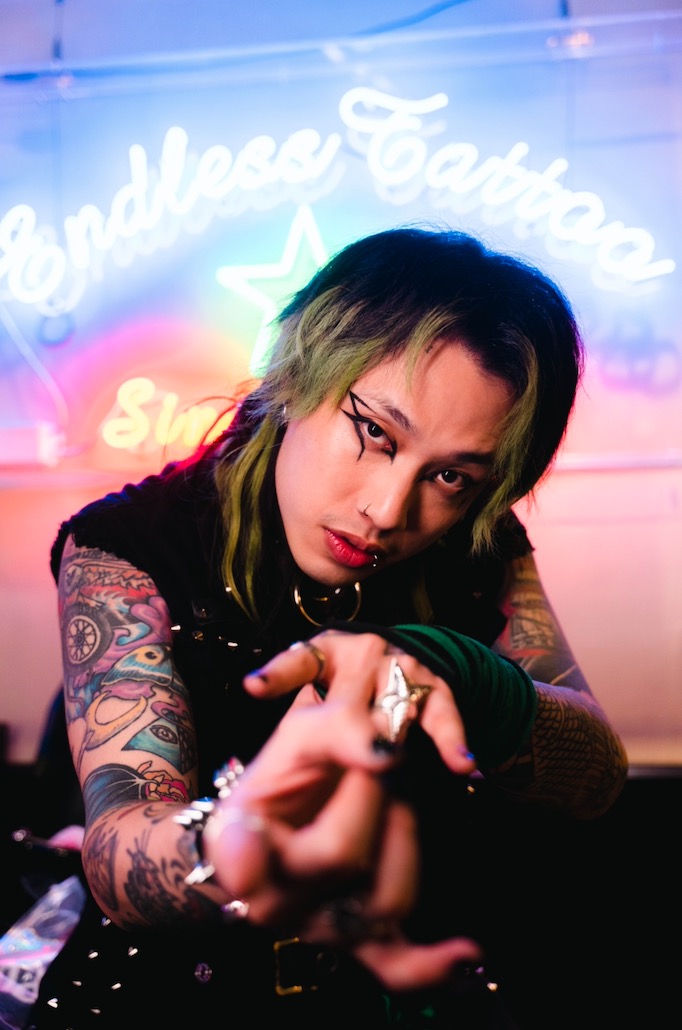 Marz23新單曲〈不搖就滾〉正式上線！挑戰高空彈跳簽下生死狀