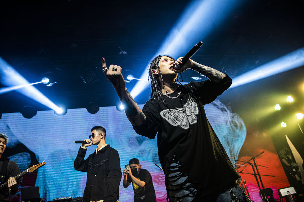 Marz23 首度公開「超Emo」暗黑長髮新髮型！尚未發行新歌首唱！