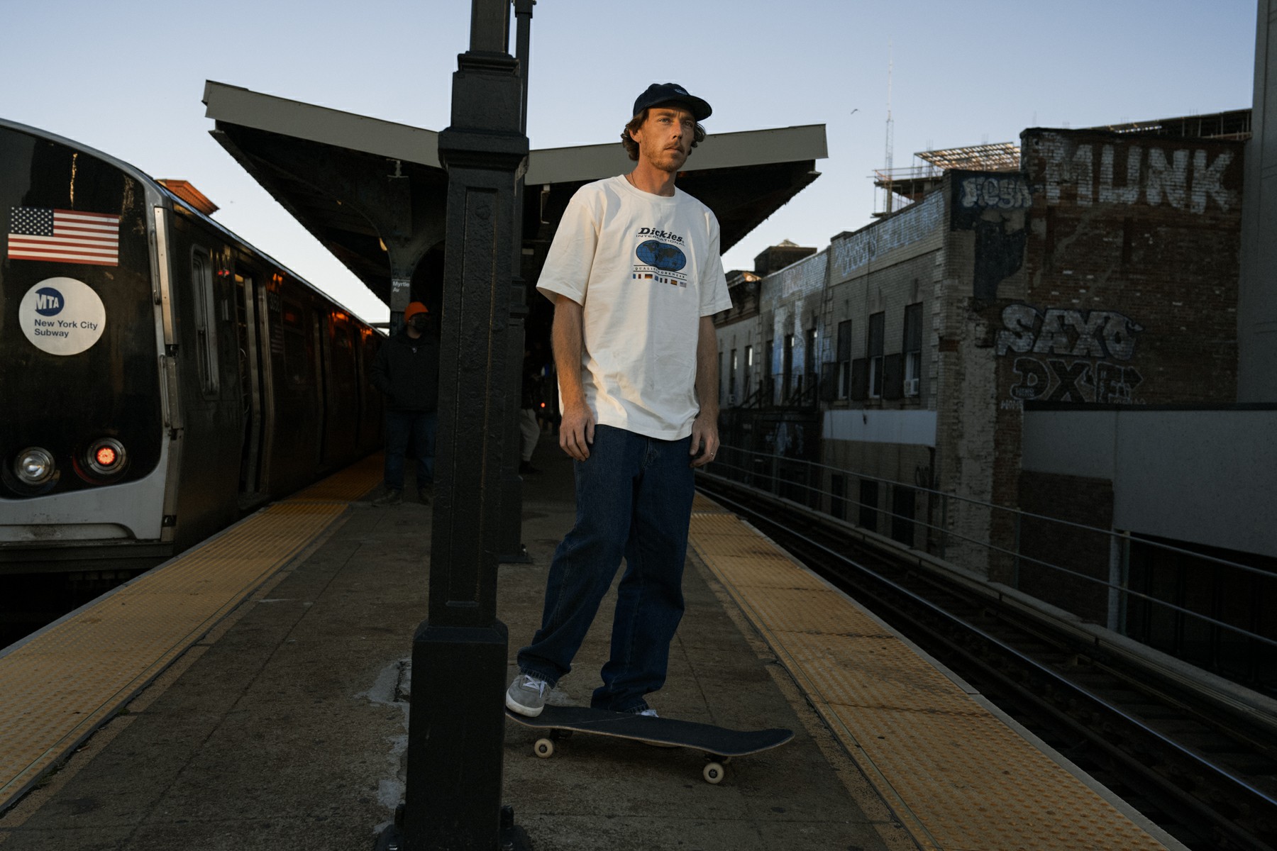 Dickies x POP TRADING COMPANY、Jake Hayes聯名系列正式發售