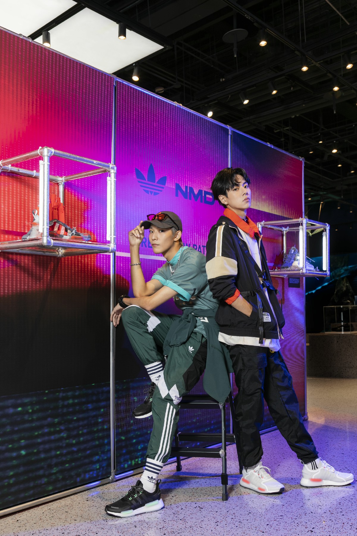 原子少年「天王星」、「地球」搶先演繹 adidas Originals NMD V3