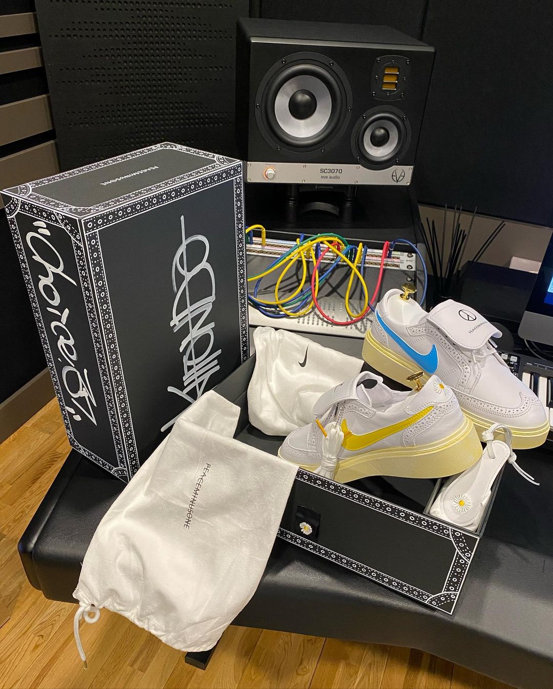 發售在即？GD親曬海量 Peaceminusone x Nike Kwondo 1 親友限定版！